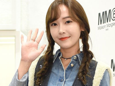 Jessica xuất hiện cực xinh đẹp sau khi bị đặt nghi vấn "bán hoa"